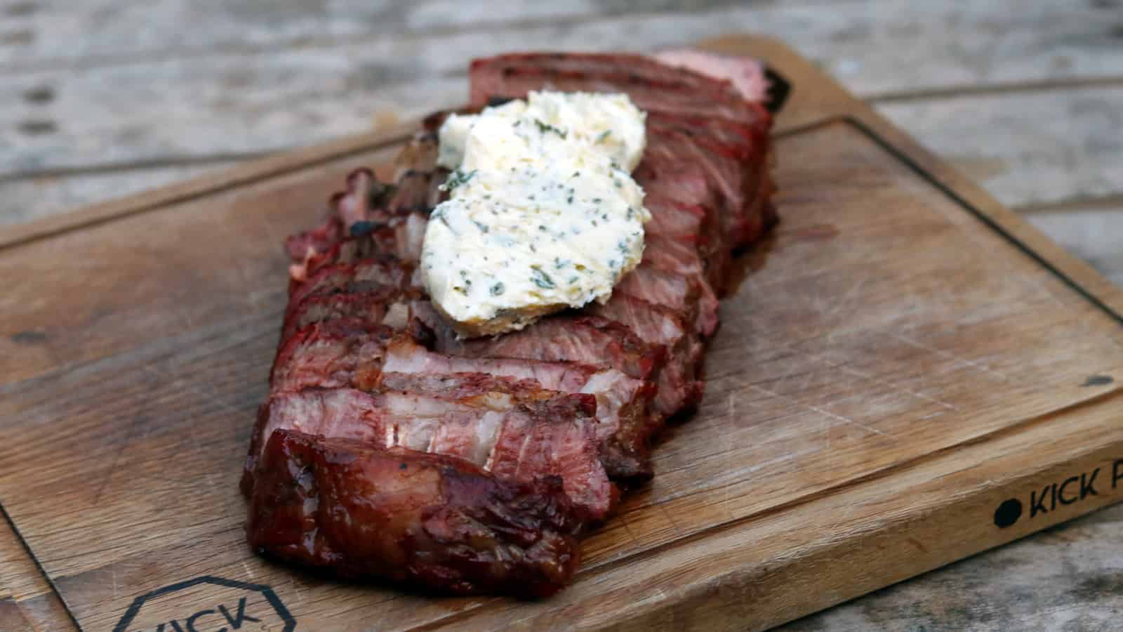 Ribeye met Gerookte Knoflookboter - BBQ Recepten - BBQ Junkie