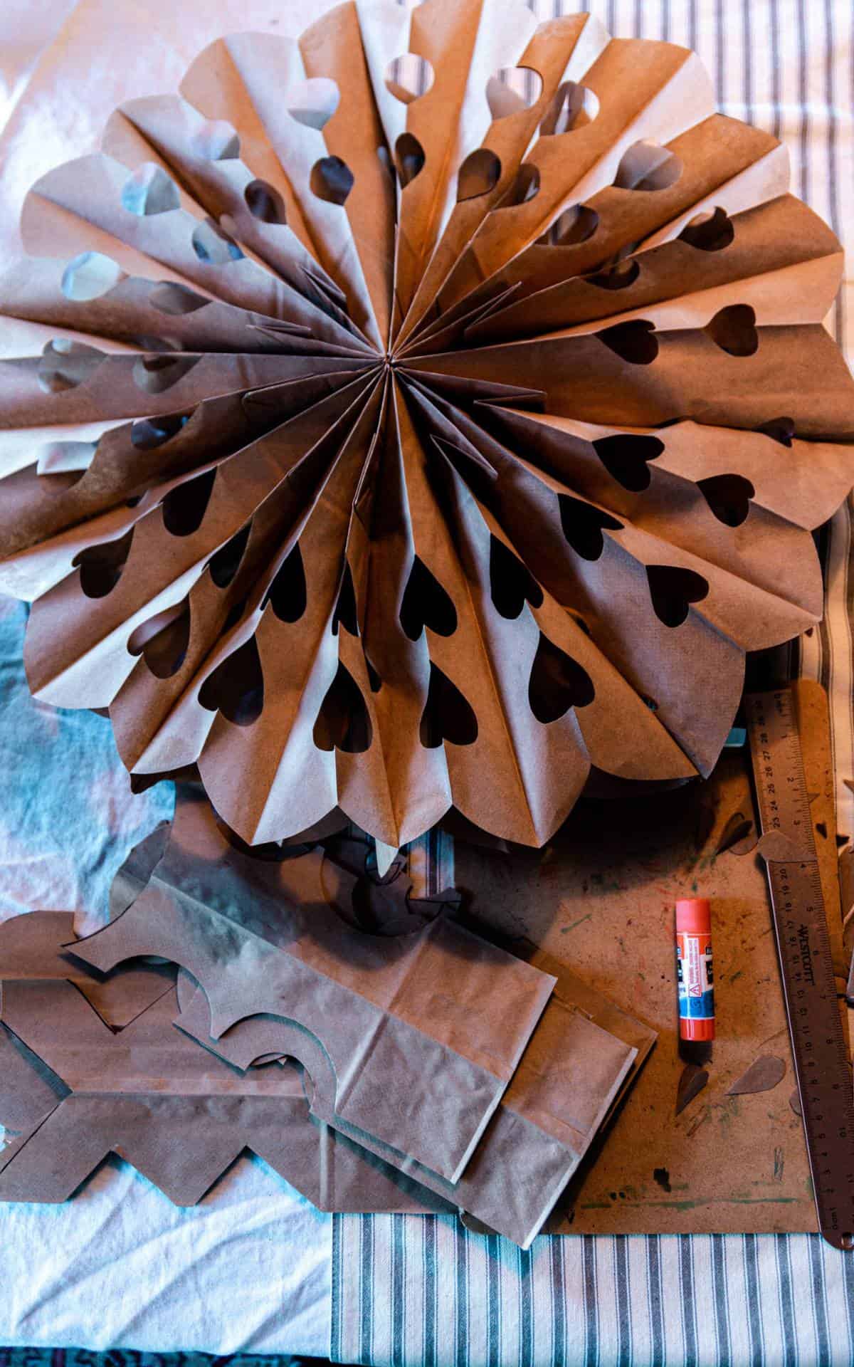 simple paper bag snowflake patterns