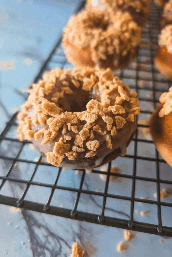 Baked Maple Donuts (Doughnuts) With Maple Glaze & Crunch - Cents For ...