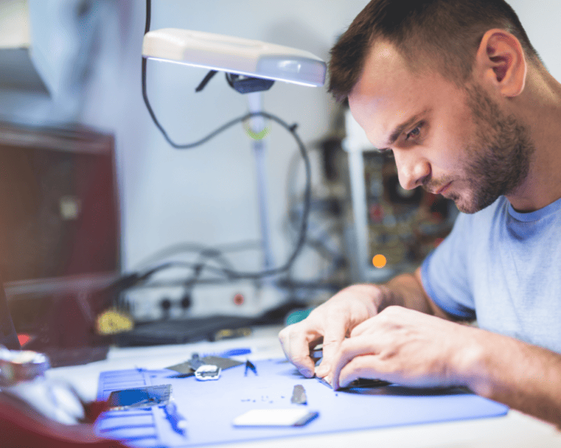 The Rise Of Mobile Repair Shops: What To Look For In A Reliable Service