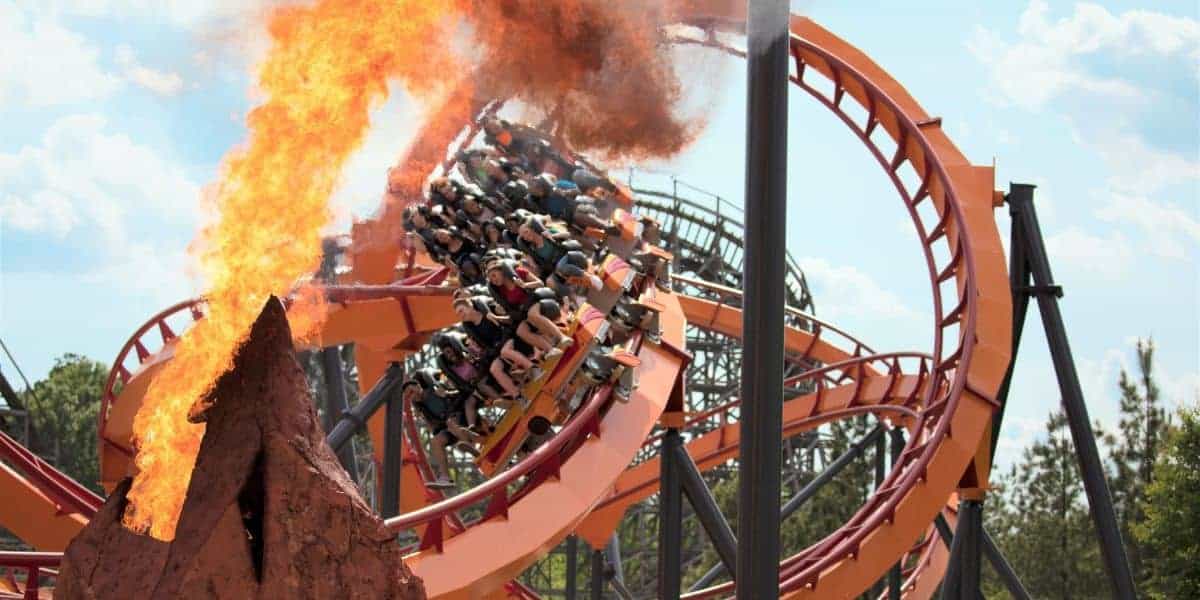 Theme Park Insiders Warn Six Flags Facing Bankruptcy or Major Park Sell-Off