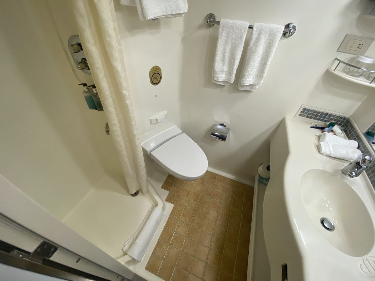 inside emerald princess