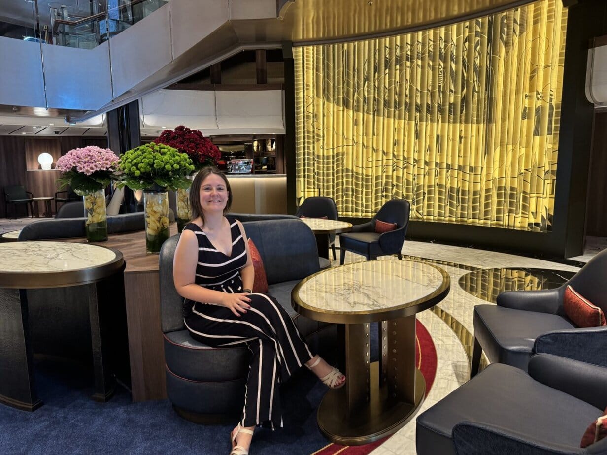 I Cruised On The Most Formal Lines Brand New Ship - Cunard's Queen Anne ...