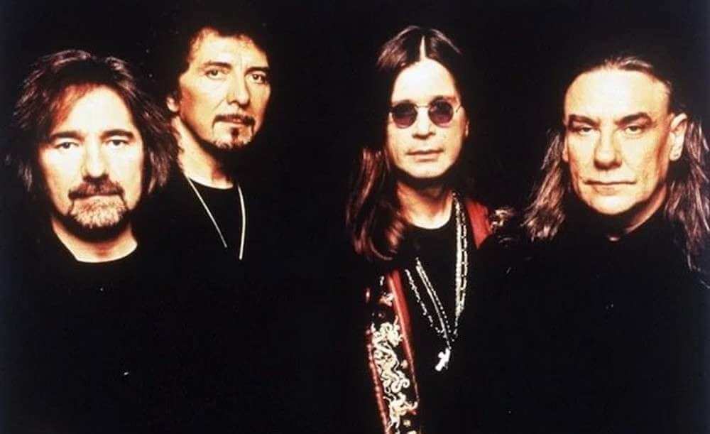 The Top 13 Heavy Metal Bands Of The 90s That Crushed The Decade ...