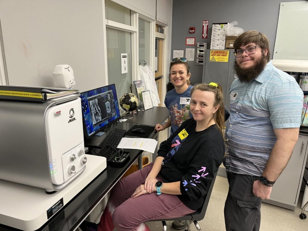 Octopus Teeth: The Tiny Chainsaw Inside an Octopus’ Mouth - OctoNation ...