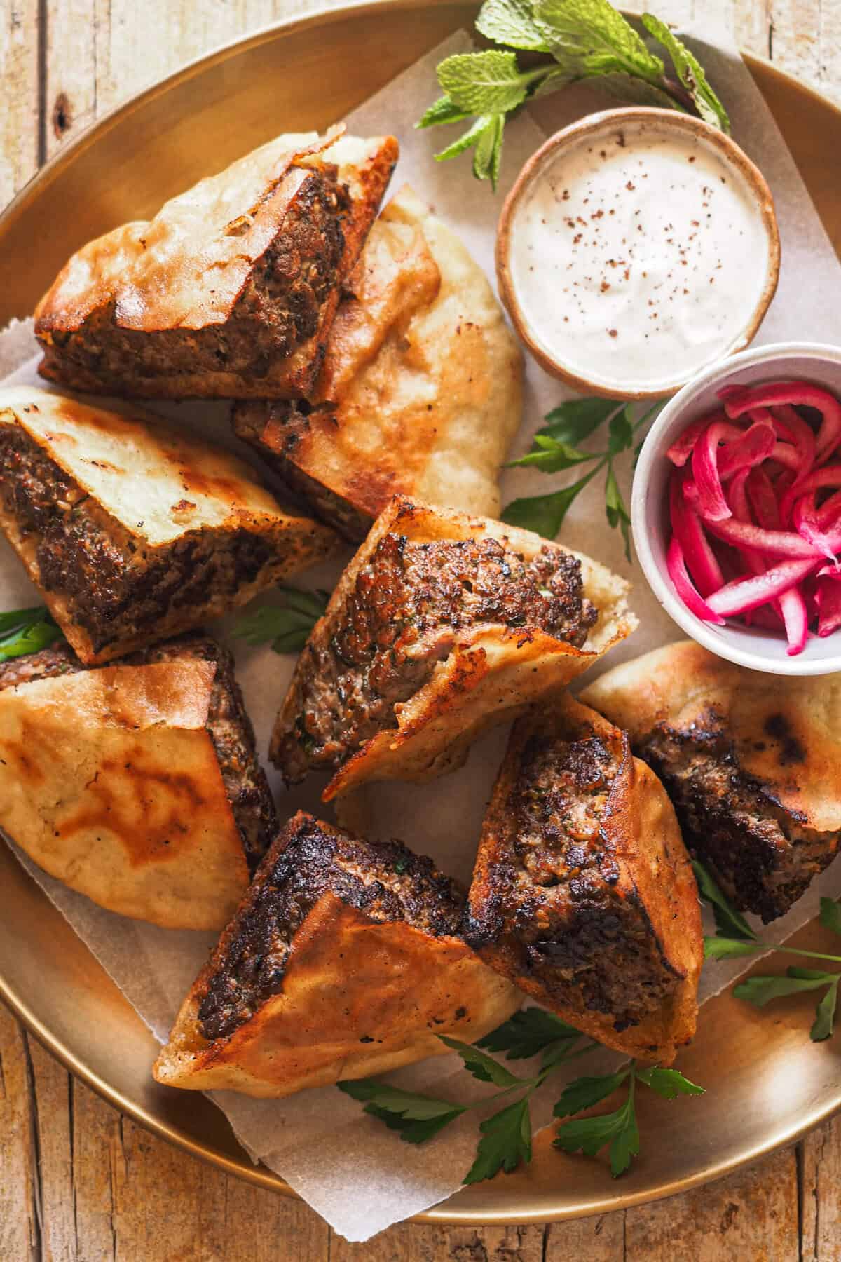 Arayes, El Pan Pita Relleno de Carne Especiada de Oriente Medio | Paula ...