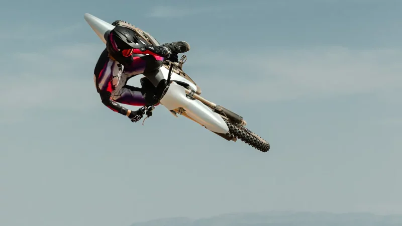 Stark VARG 80HP - Grey | 18" | Hand Brake | 80-85kg - Beaches Stark