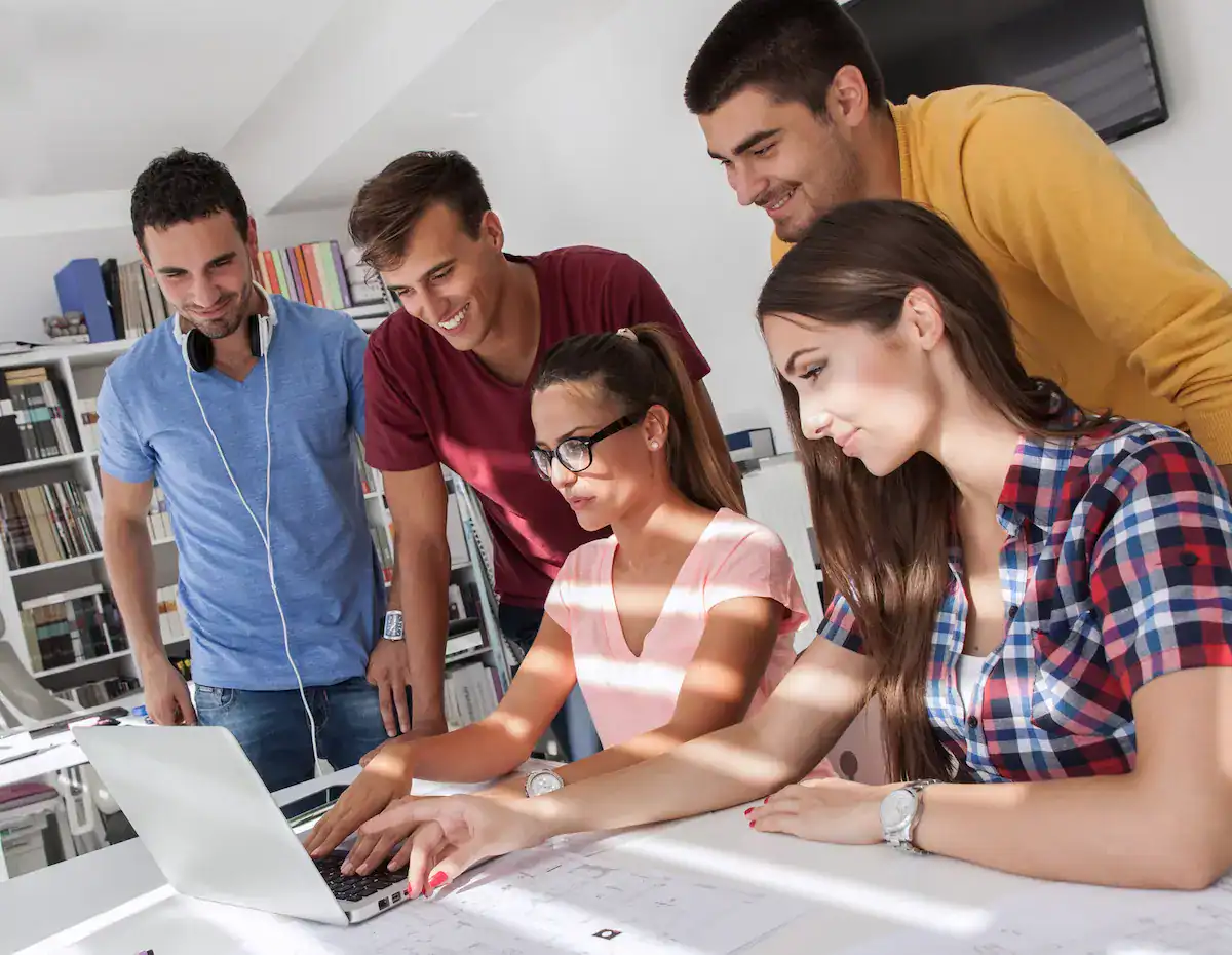 Apprentices - vocate.training