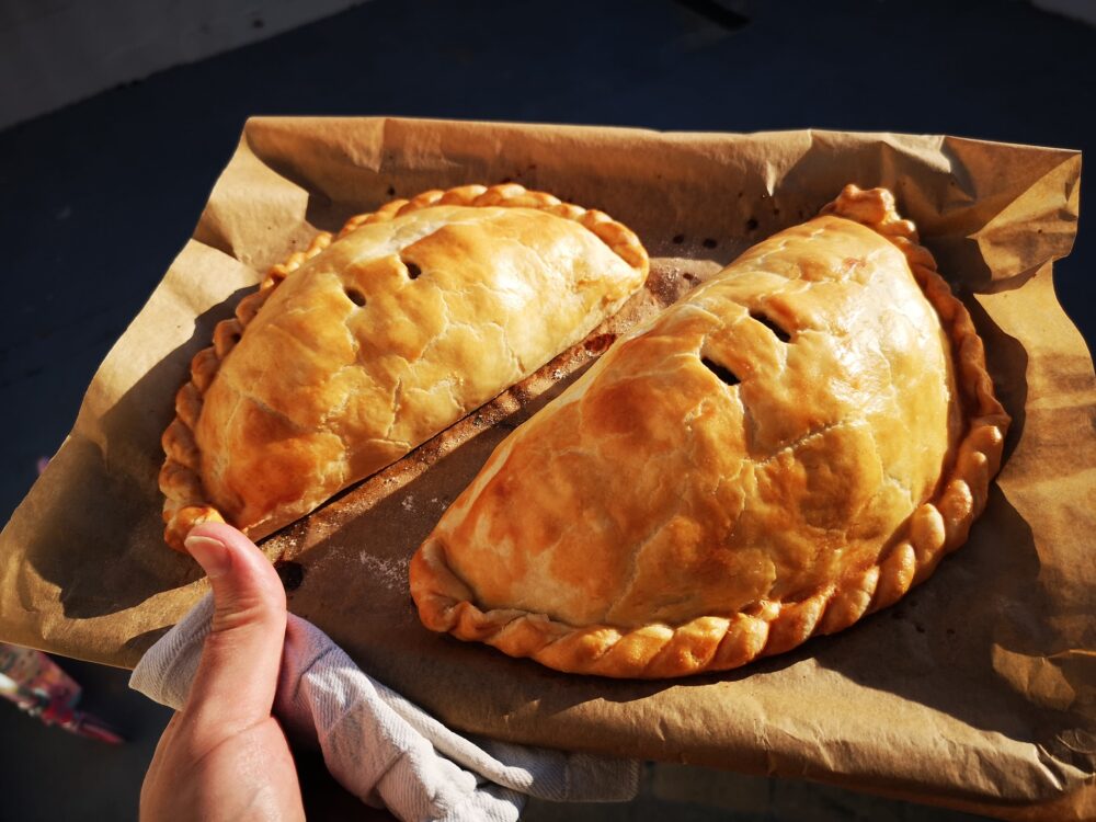 Where to find the best Cornish pasty in Cornwall | Cornwall Food ...