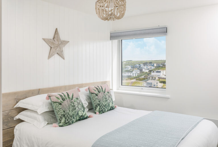 Polzeath Holiday Guide & Full Visitor info | From Cornish Secrets