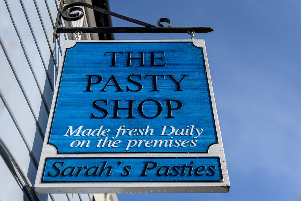 Where to find the best Cornish pasty in Cornwall | Cornwall Food ...