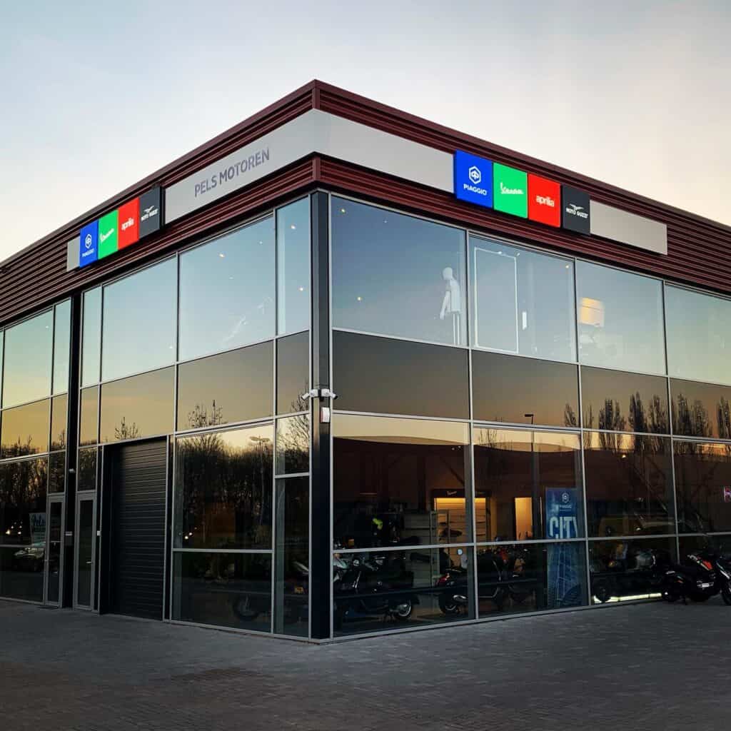 Piaggio MotoPlex flagship store in Nederland