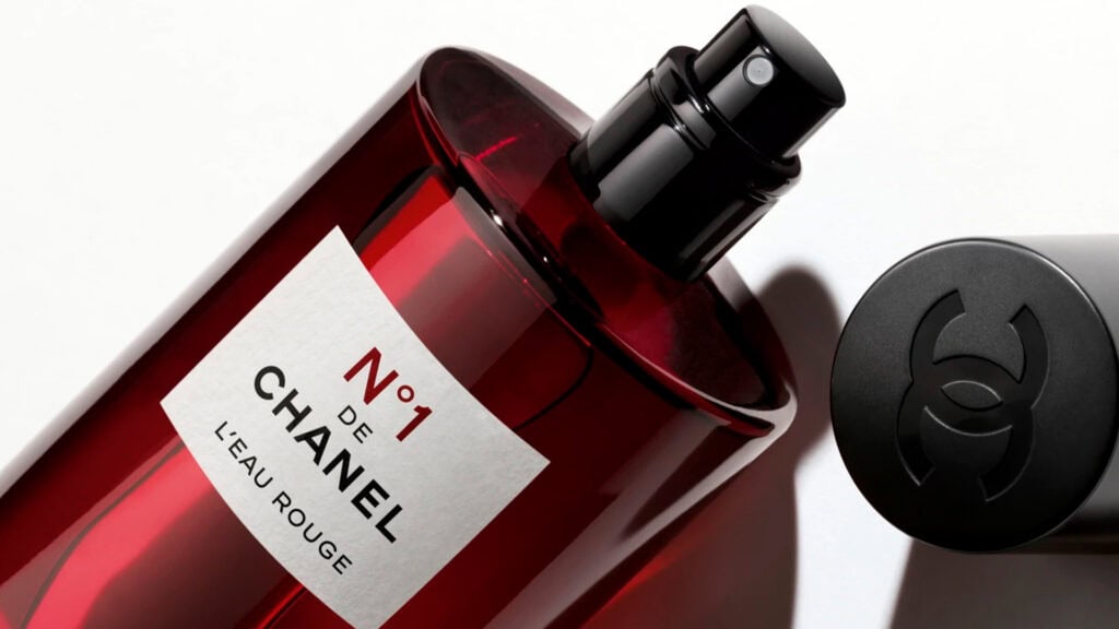 Introducing N°1 de Chanel L'Eau Rouge: The Epitome of Beauty and Energy ...
