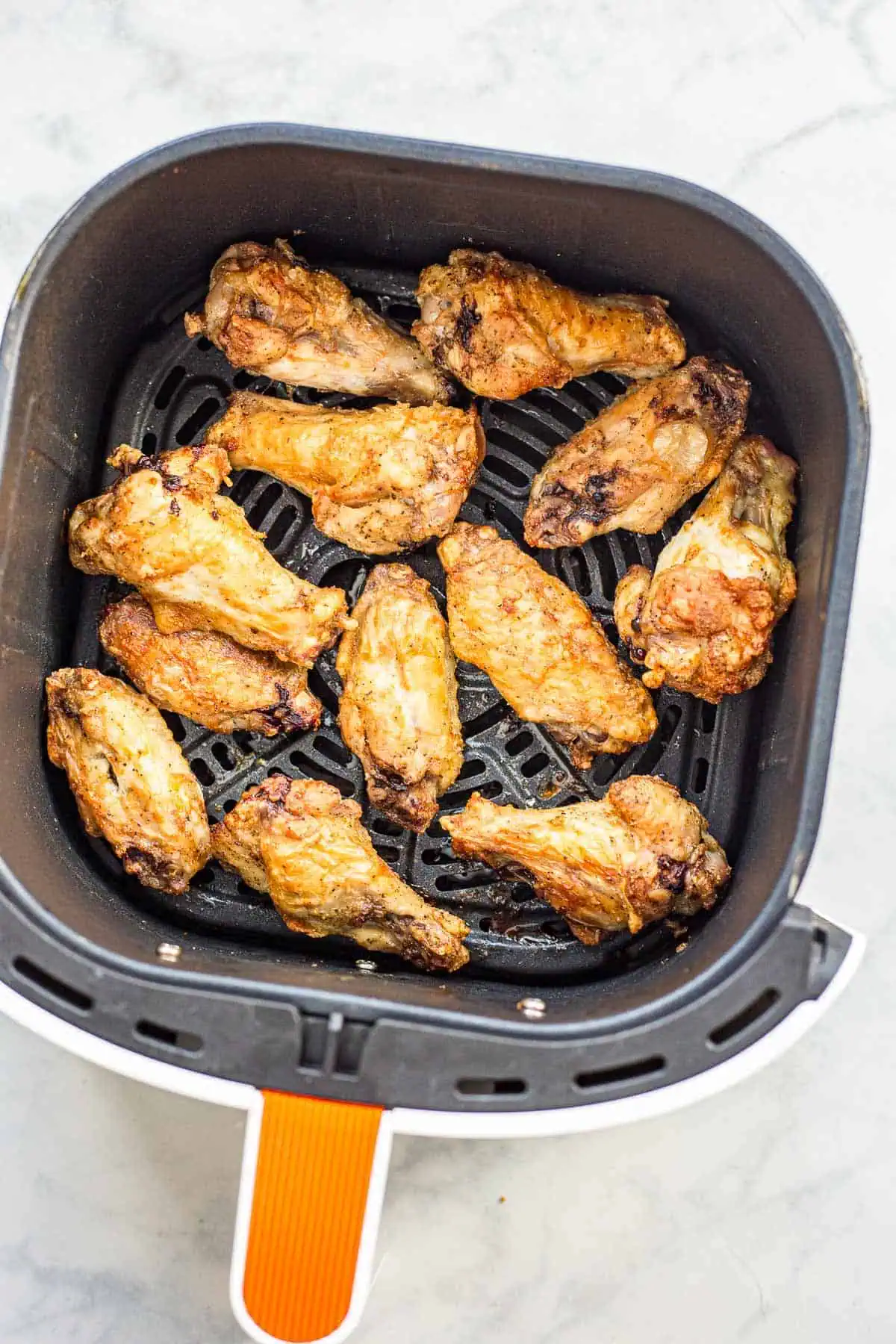 Air Fryer Crispy Chicken Wings (Easy 20 Minute Recipe with Video ...