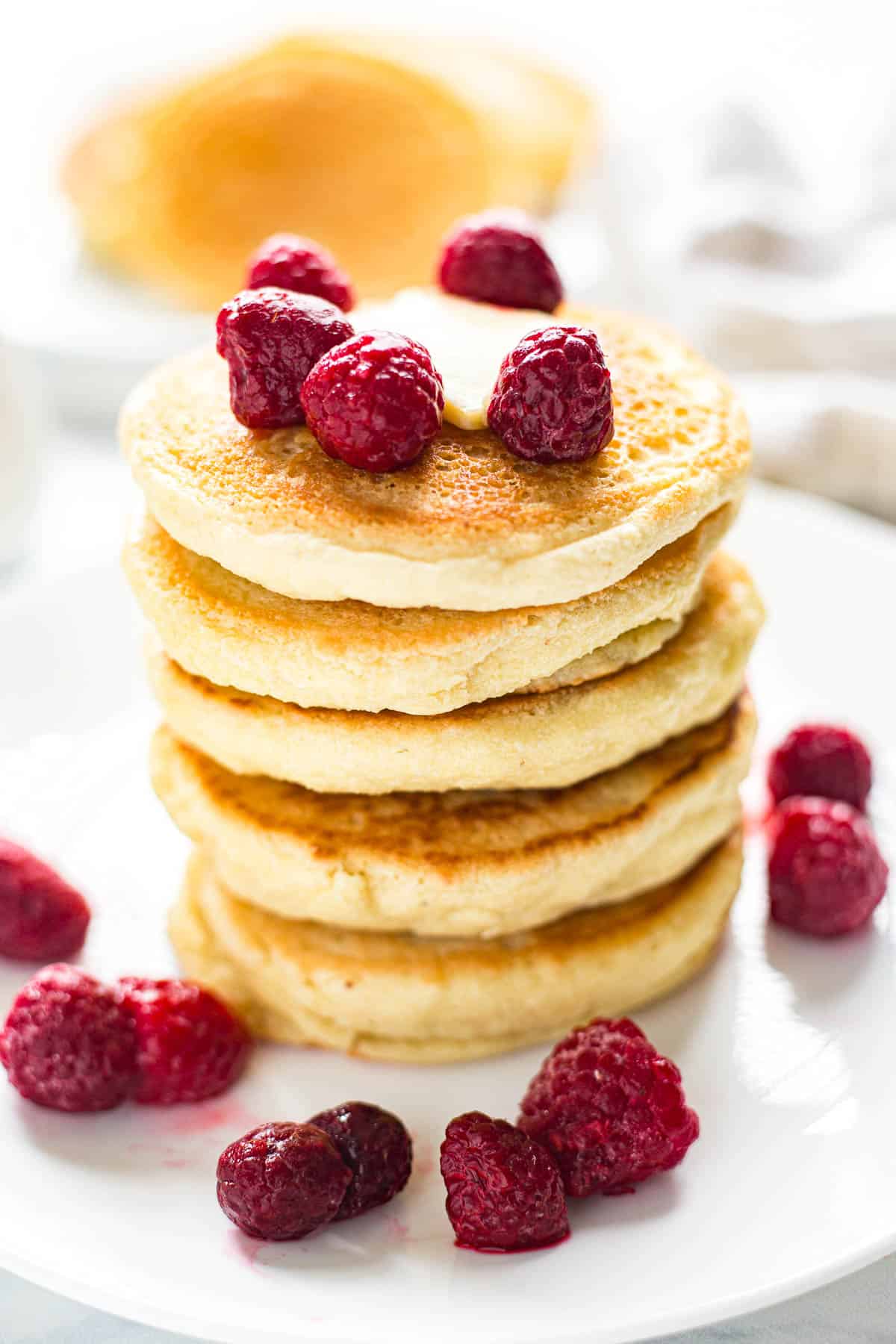 Easy Keto Pancakes (Moist and Fluffy) | 2 Net Carbs - Plating Pixels