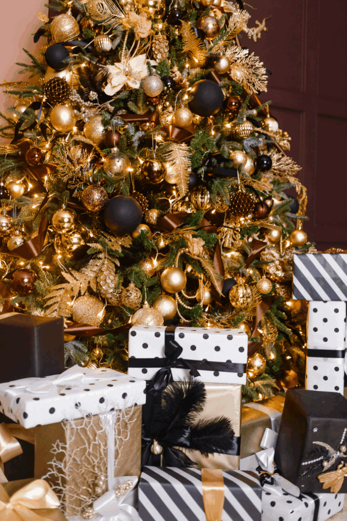 The Big List of the Best Christmas Tree Color Schemes