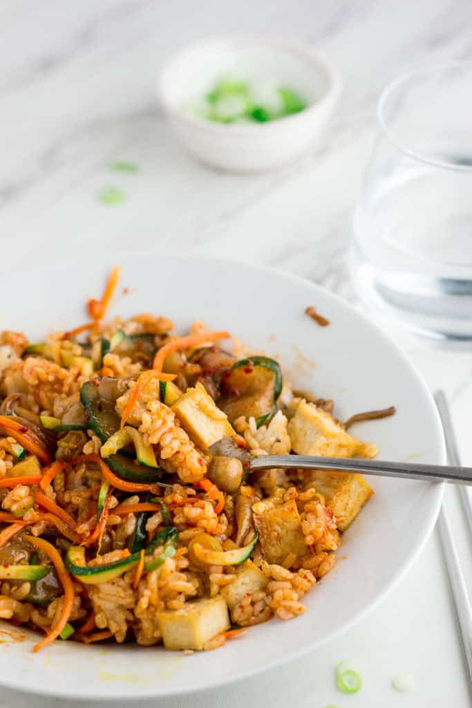 does bibimbap have kimchi