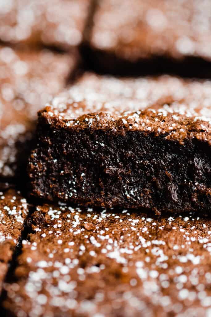 Best-Ever 5 Ingredient Brownies (easy recipe!)