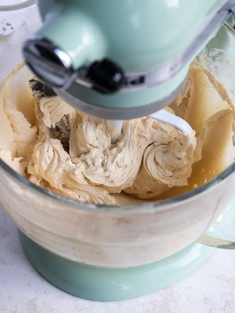 Gooey Caramel-Stuffed Chocolate Cupcakes