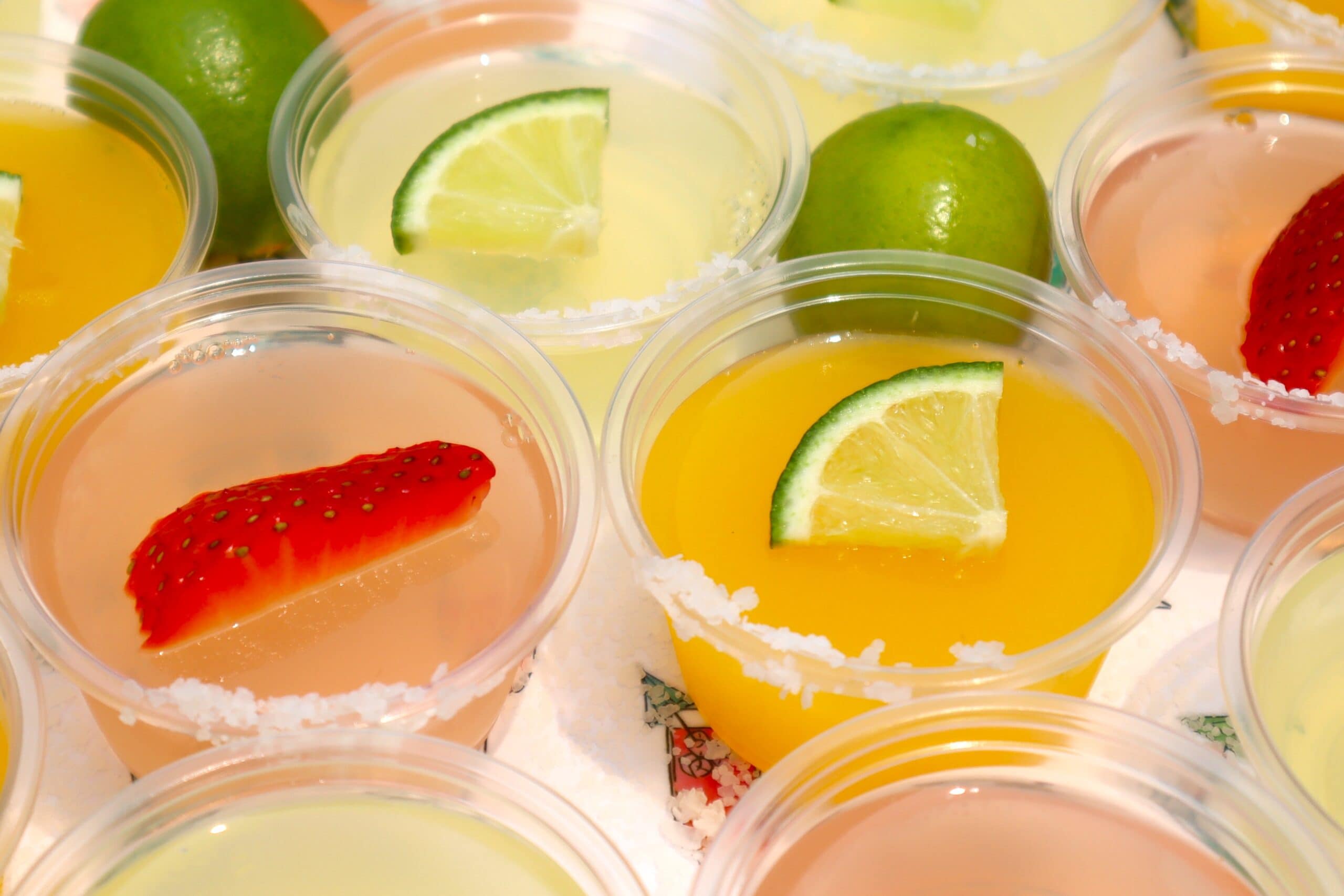 The Ultimate DIY Jello Shot Guide (Yes, Even the Mess-Ups!) - Easy ...
