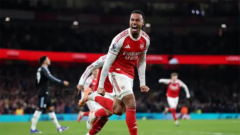 English Premier League Highlights: Arsenal 4-1 Aston Villa