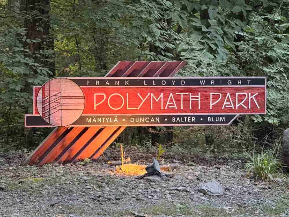 Frank Lloyd Wright Houses in PA | Hip Grandma Life