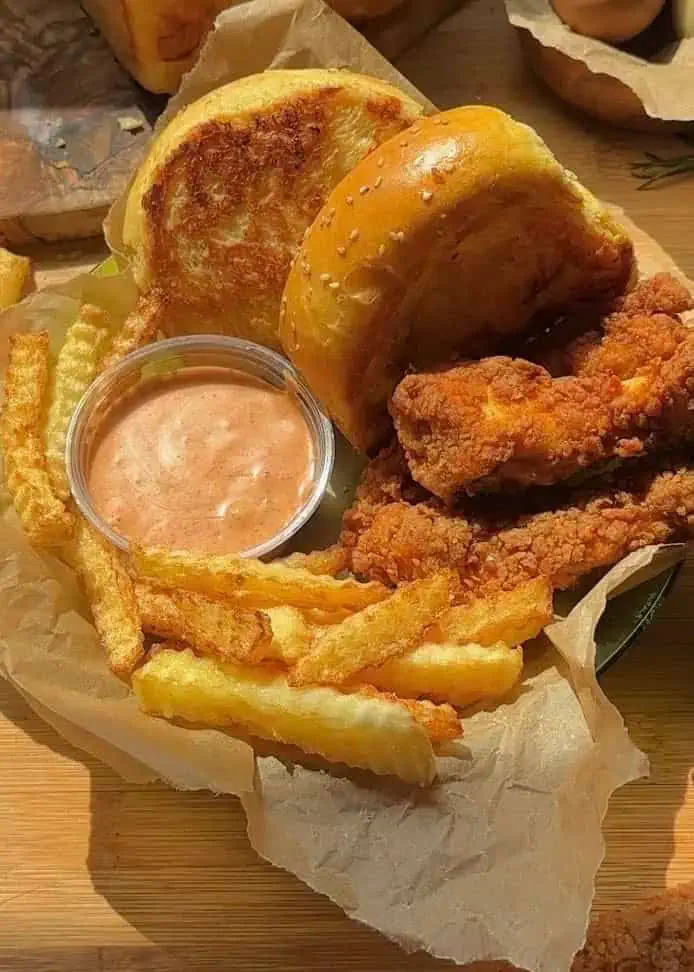 Copycat Raising Cane’s Chicken Combo Recipe