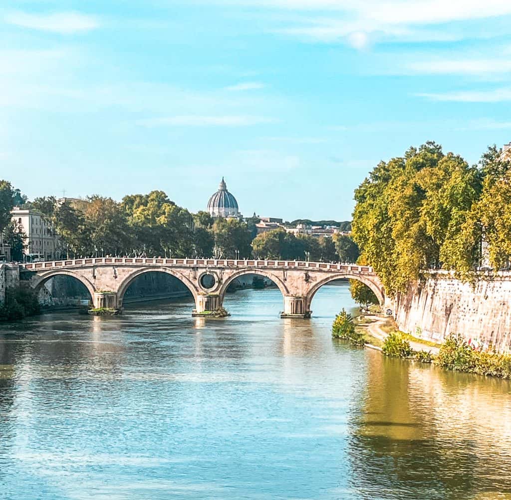 Rome Packing List- Ultimate Guide for What to Wear