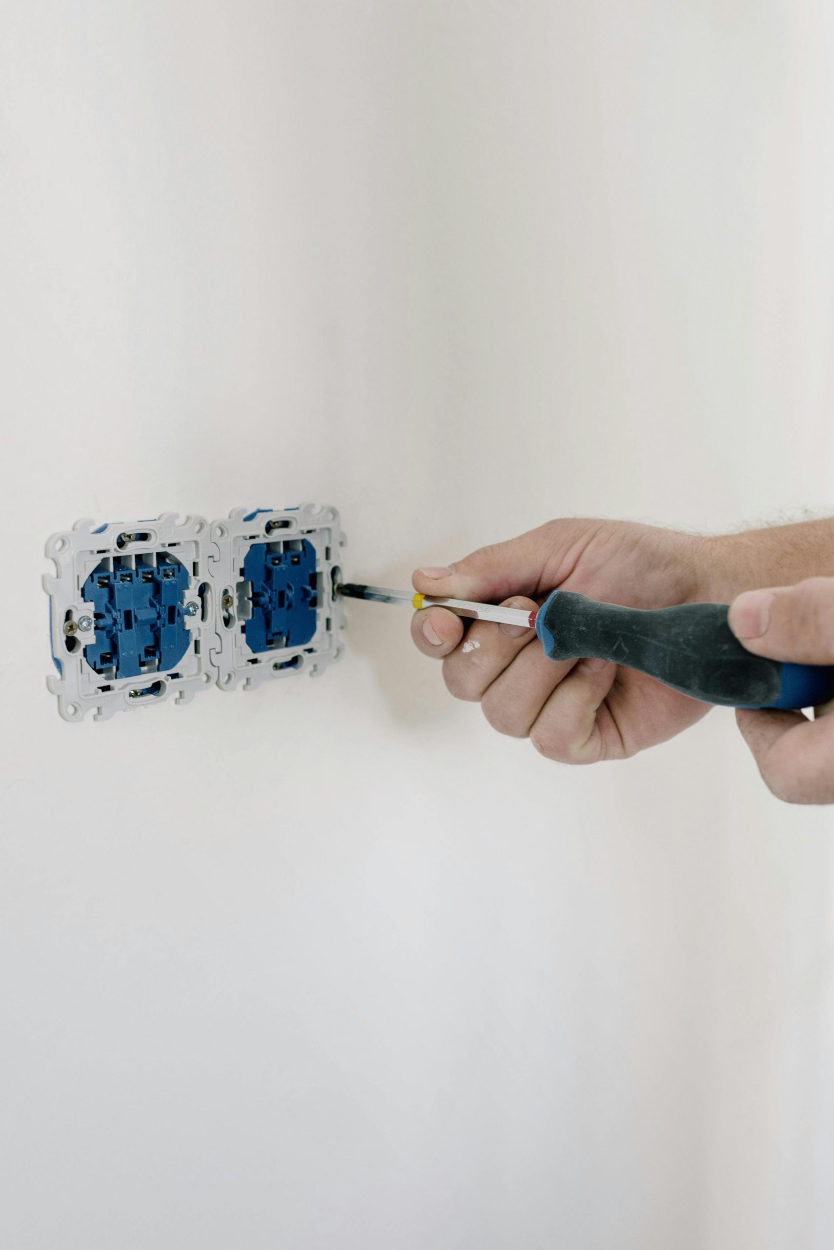 Plug socket not working: Quick fixes for common electrical issues