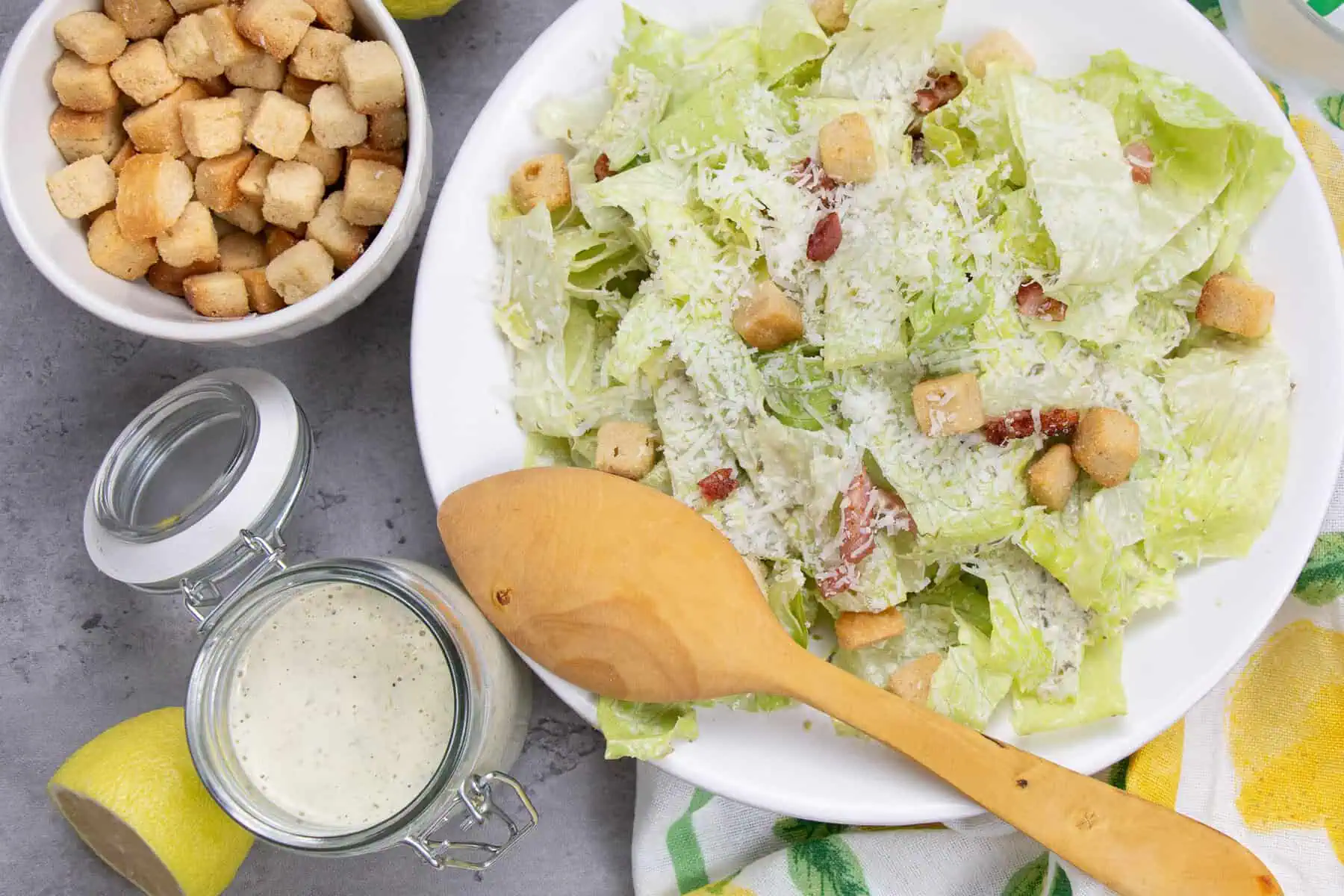 Homemade Caesar dressing without anchovies - Little Nomads Recipes