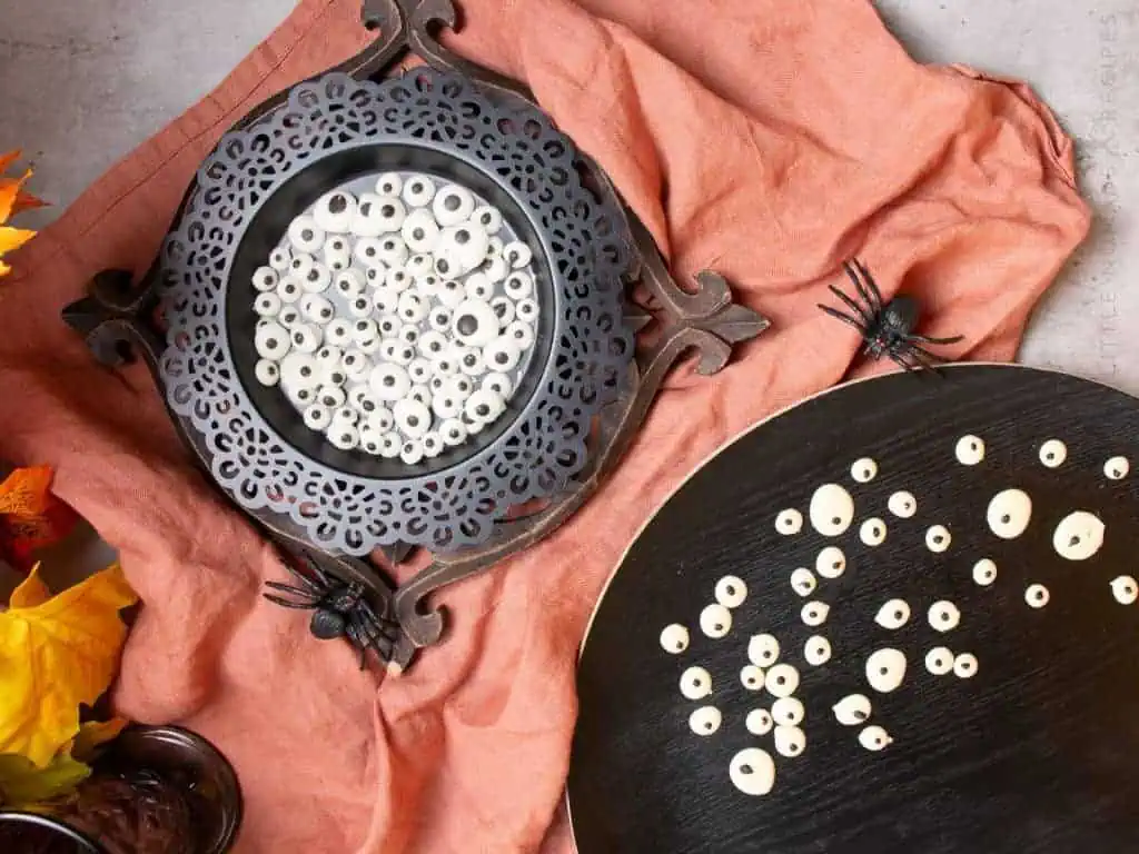 Edible Googly Eyes (Three Methods) - Little Nomads Recipes