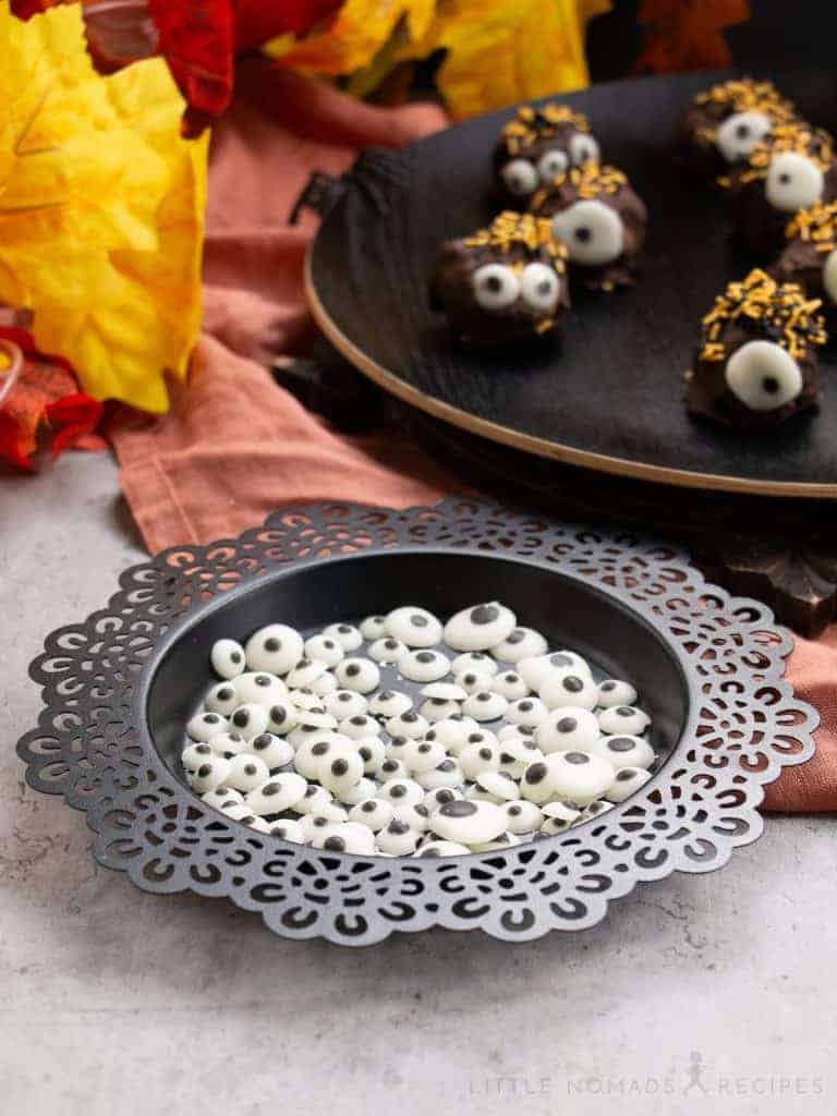 Edible Googly Eyes (Three Methods) - Little Nomads Recipes