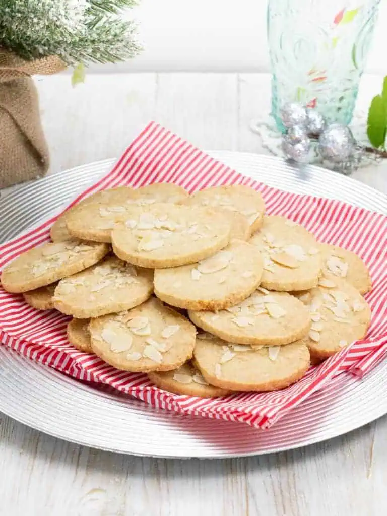Traditional German Almond Christmas Cookies - Little Nomads Recipes