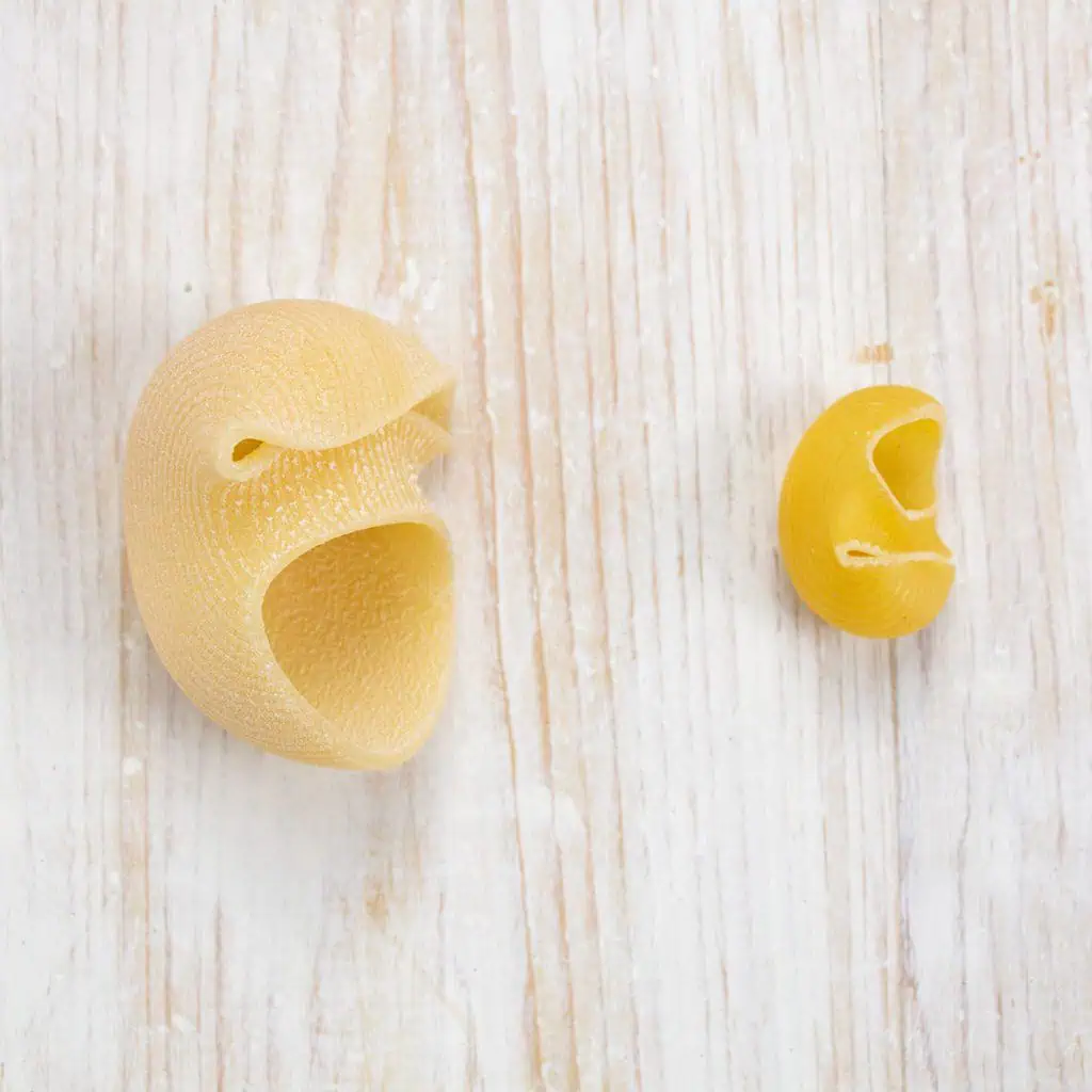 Sopa de Galets (Christmas Catalan Soup) - Little Nomads Recipes