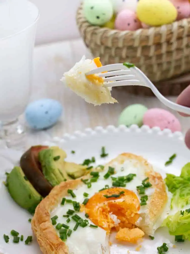 Easter Puff Pastry Eggs - Little Nomads Recipes