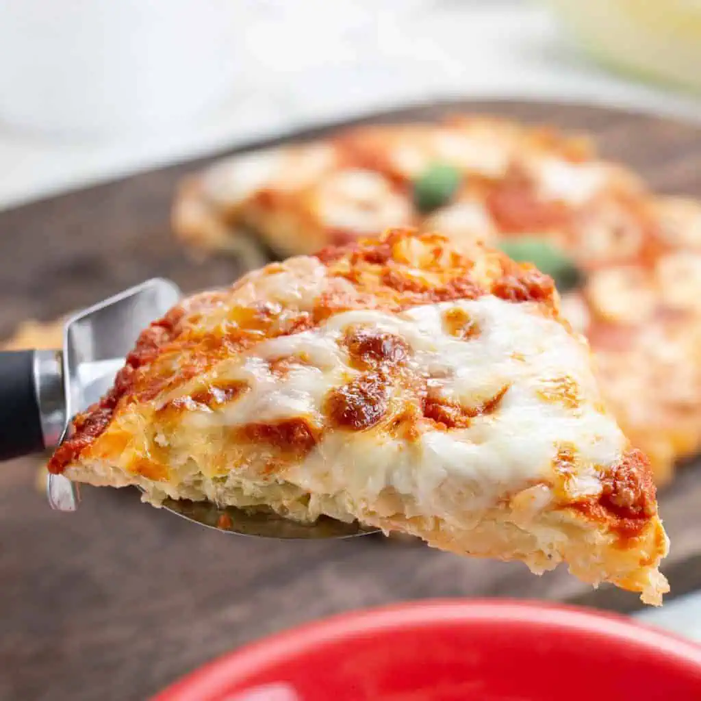 Cabbage Pizza Margarita (low-carb and Keto) - Little Nomads Recipes