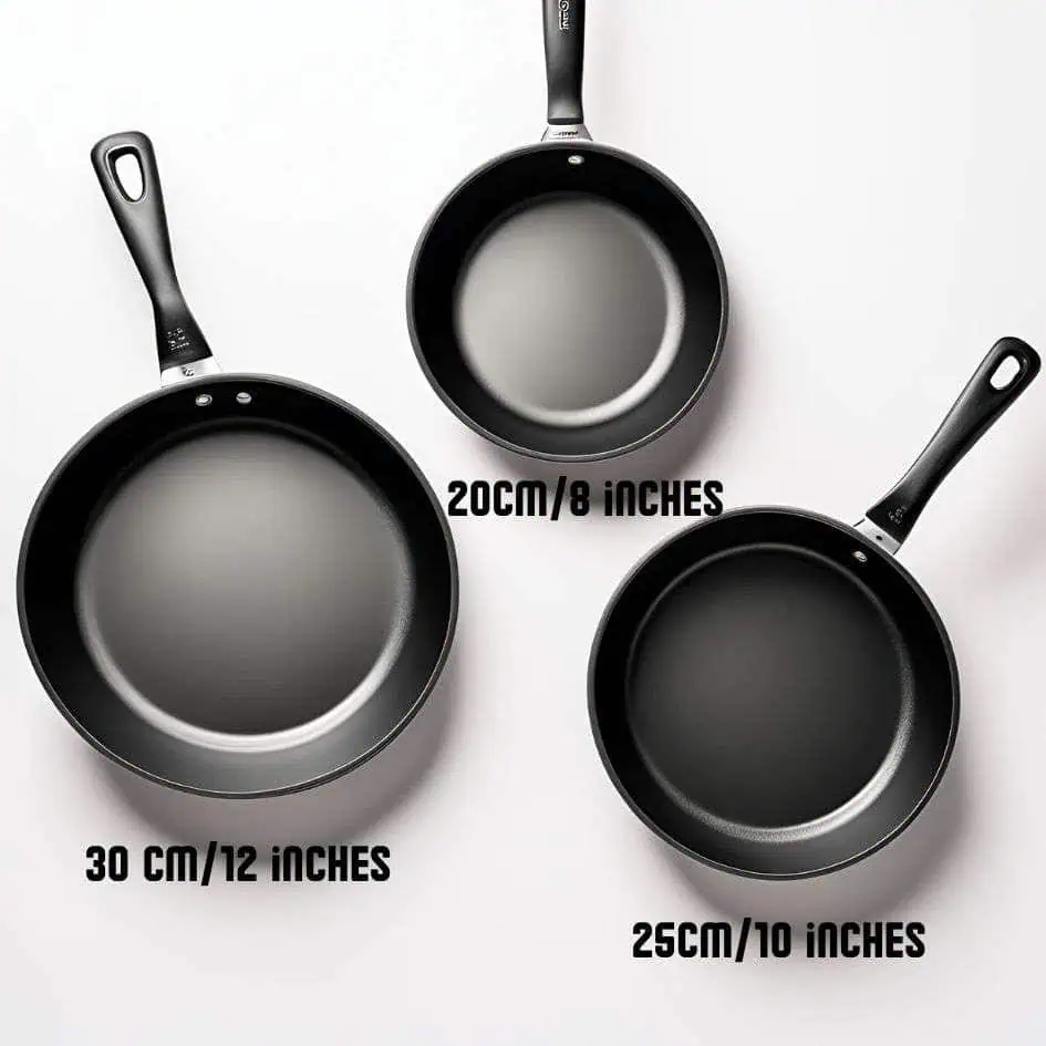 Fluffy Ricotta Scrambled Eggs - Little Nomads Recipes