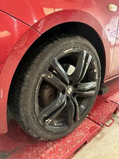 How Much Does Alloy Wheel Refurbishment Cost in the UK?