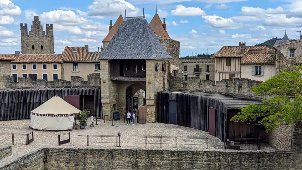 Things to Do in Carcassonne, Complete City Guide with maps