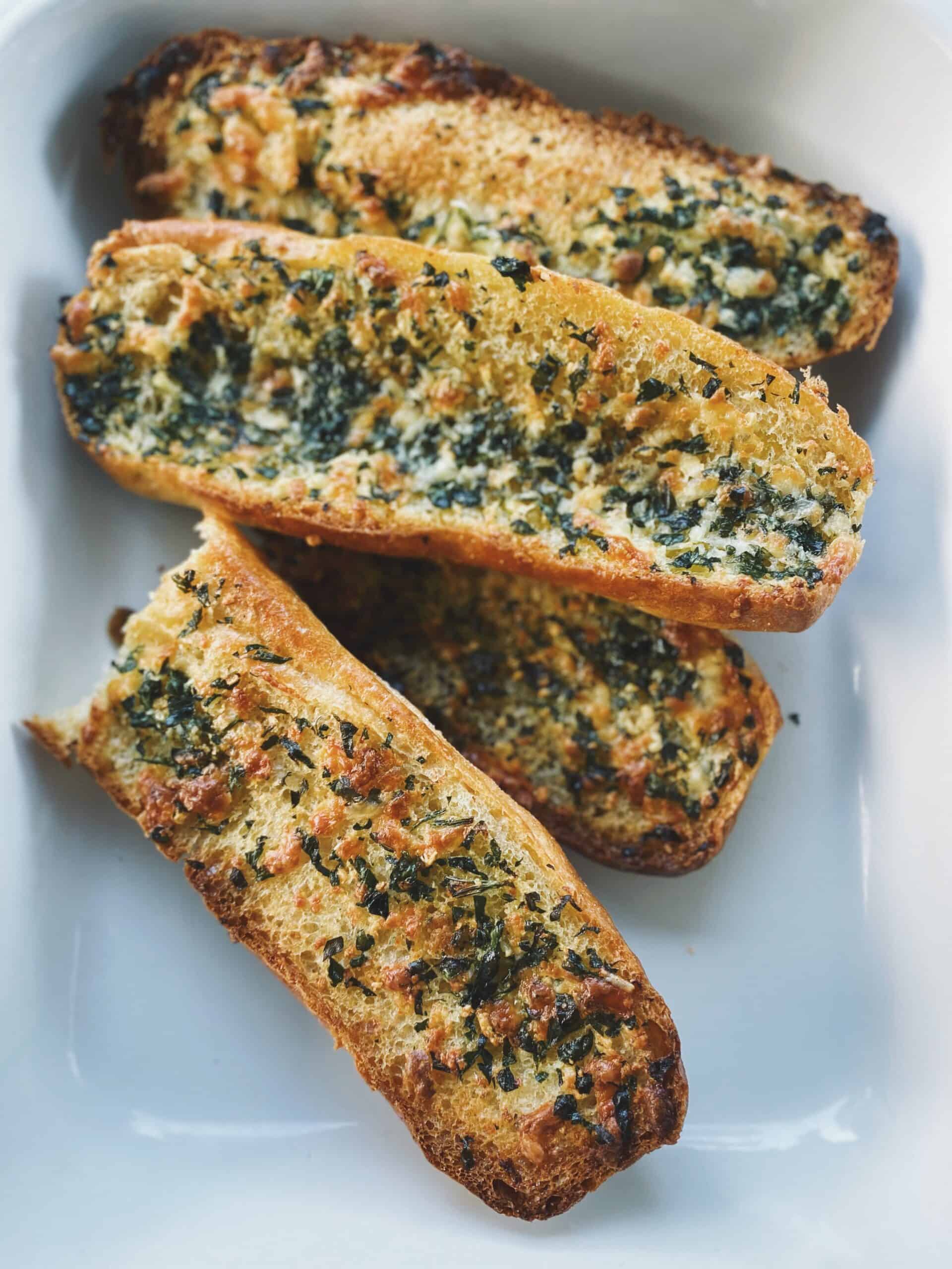 The best homemade garlic bread | Relish Mama