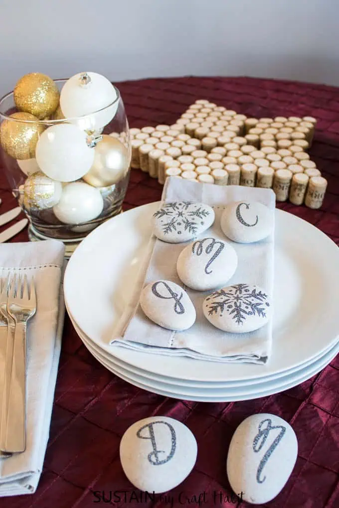 45 Rock Crafts That Will Keep You Busy All Year! (Kids + Adults)