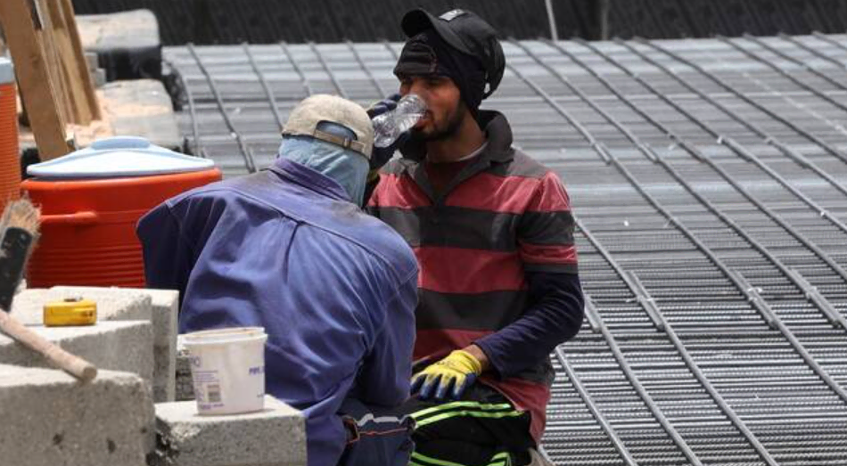 Midday Outdoor Work Ban | Saudi Summer Labor Law 2025 | Soul of Saudi