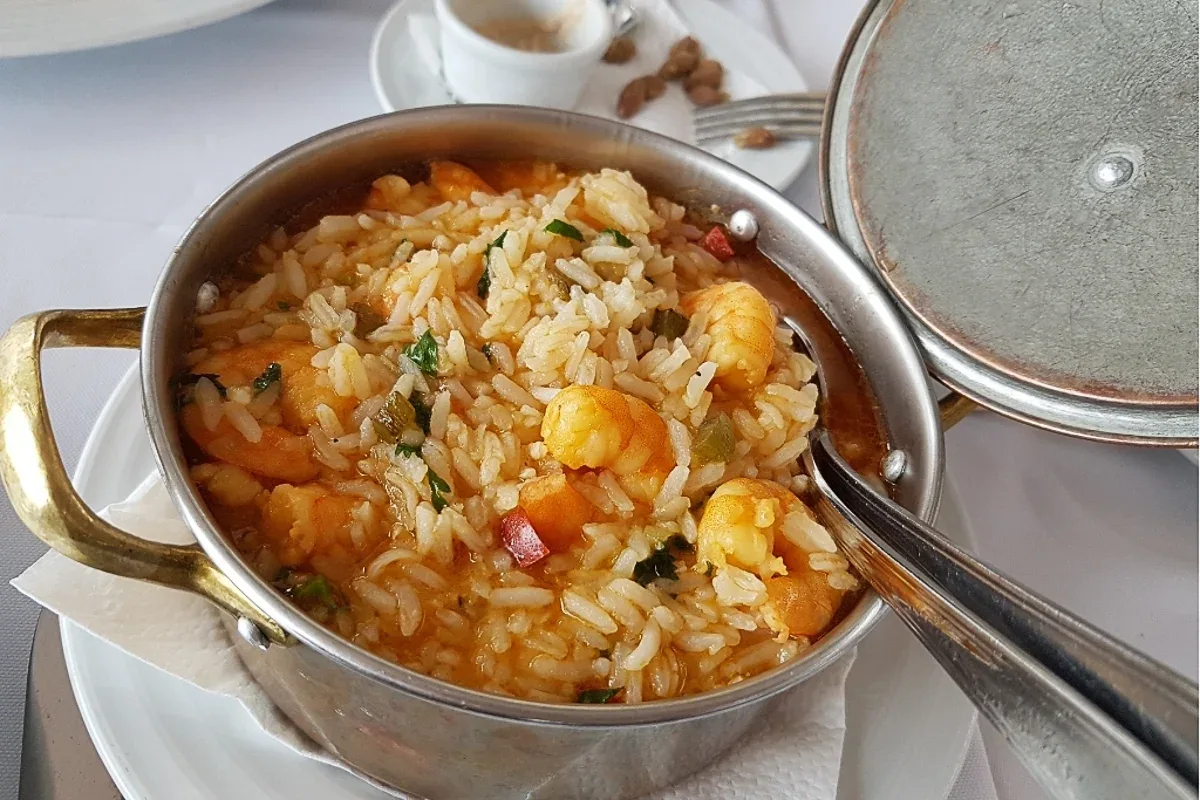 Lisbon Food Guide: What to Eat, Where & How Much (2026)