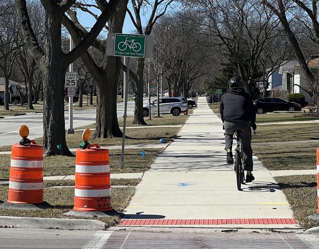 Road work in Schaumburg: Eliminating bike lanes in favor of off-road ...