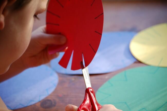 simple paper cutting craft