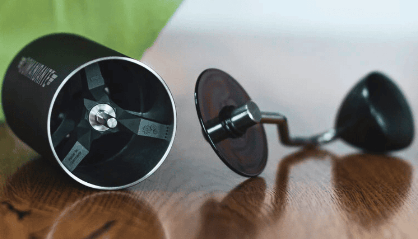 9 Best Manual Coffee Grinders in 2026 (From Budget to Premium) - Bean ...