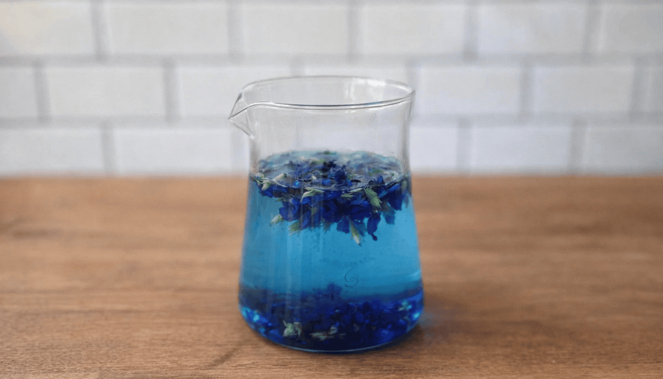 Blue Butterfly Pea Flower Latte Recipe: Creamy And Naturally Blue ...