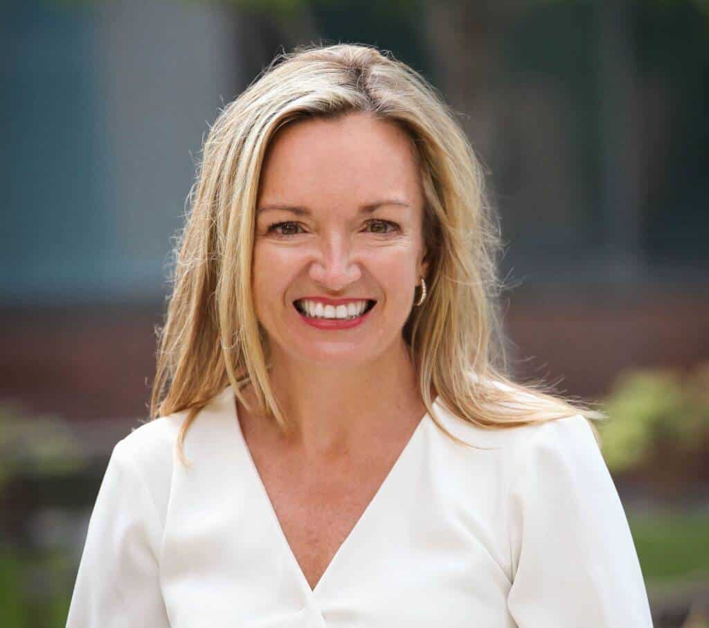 Angela Untiedt Jerabek wins top honor for outstanding commitment to public education | CSB+SJU