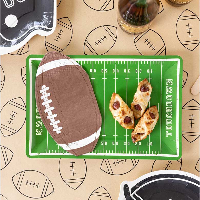 ConfettiPartyCo Football Table Runner - Drew & Jonathan