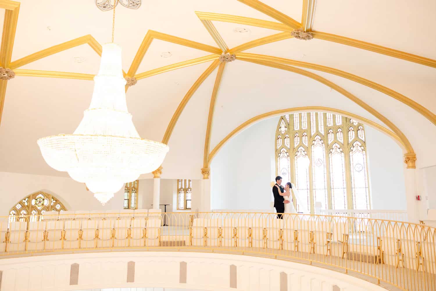 Melrose Abbey Wedding – Elegant, Romantic, and Right in the City ...